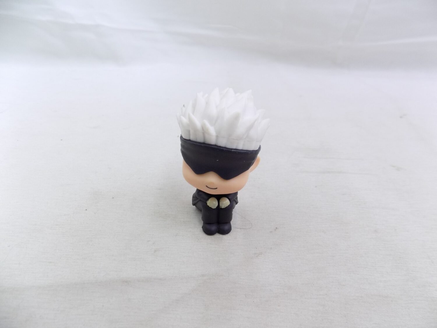 Like New Jujutsu Kaisen Satoru Gojo Sitting Figure - Starboard Games
